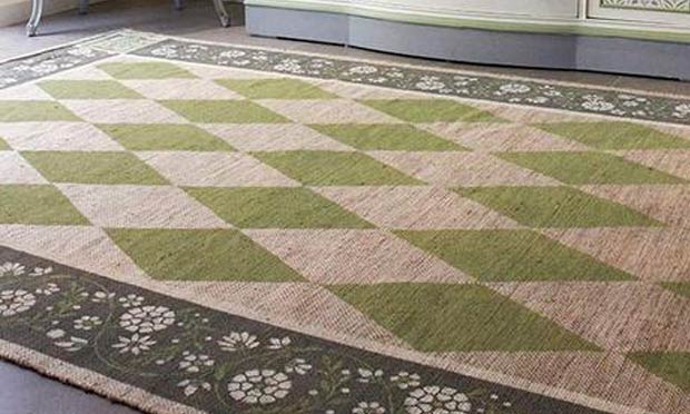 How to Stencil a Pretty DIY Rug with Chalk Paint & Floor Stencils