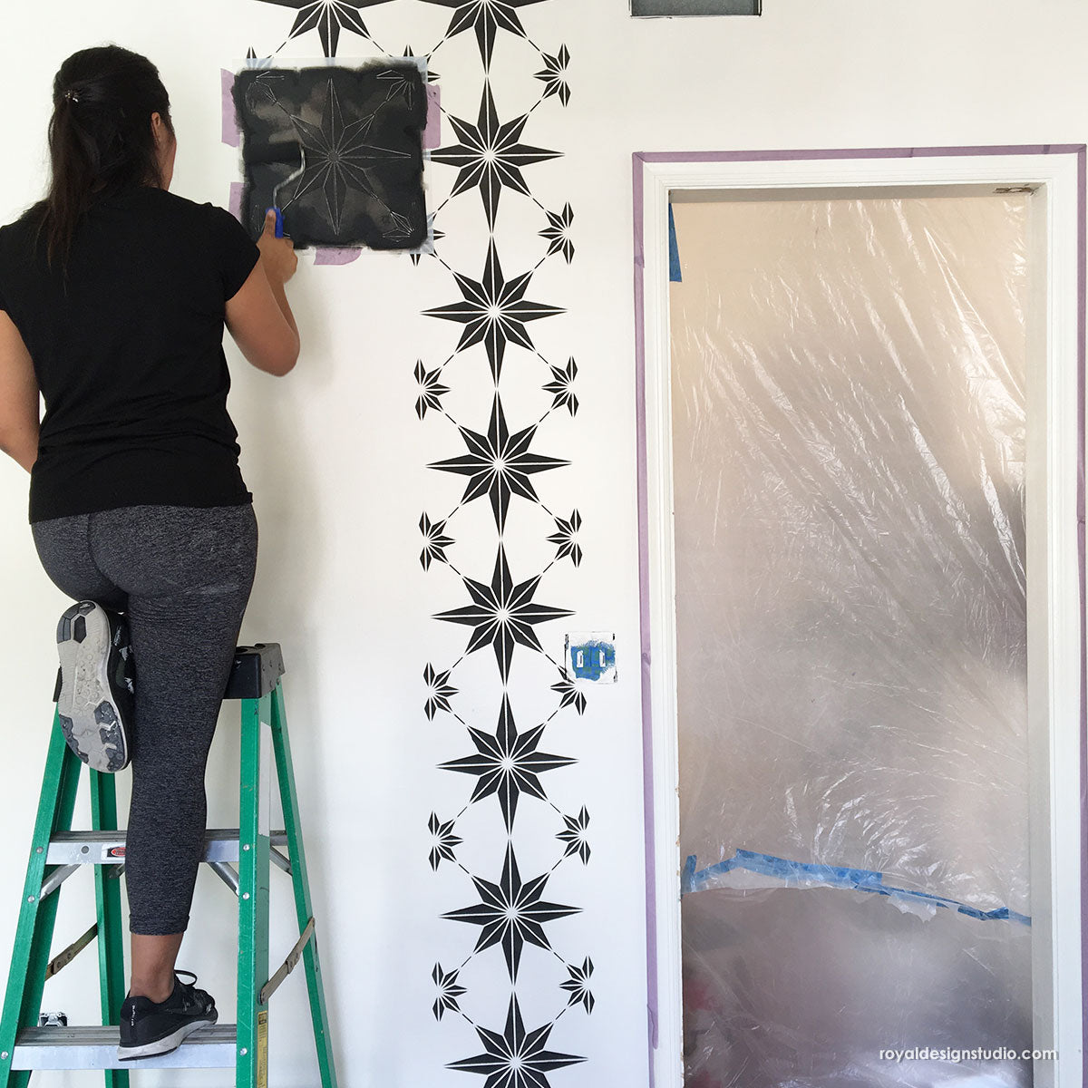 Star Stencils – Royal Design Studio Stencils